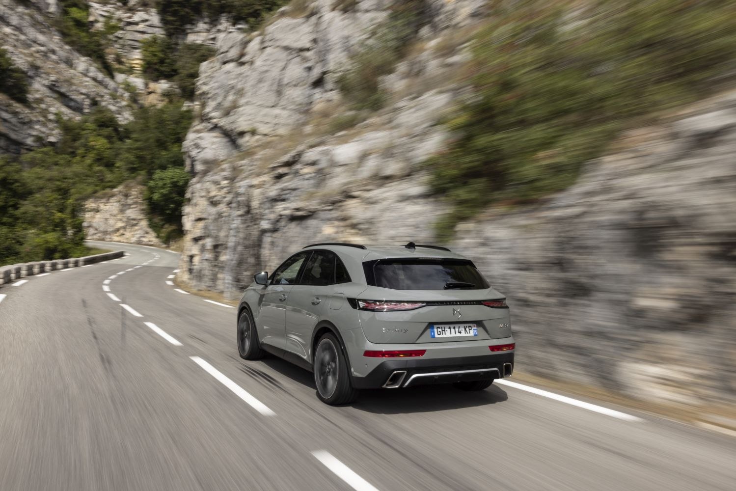 DS 7 (facelift 2022) 1.5 BlueHDi (130 Hp) Automatic